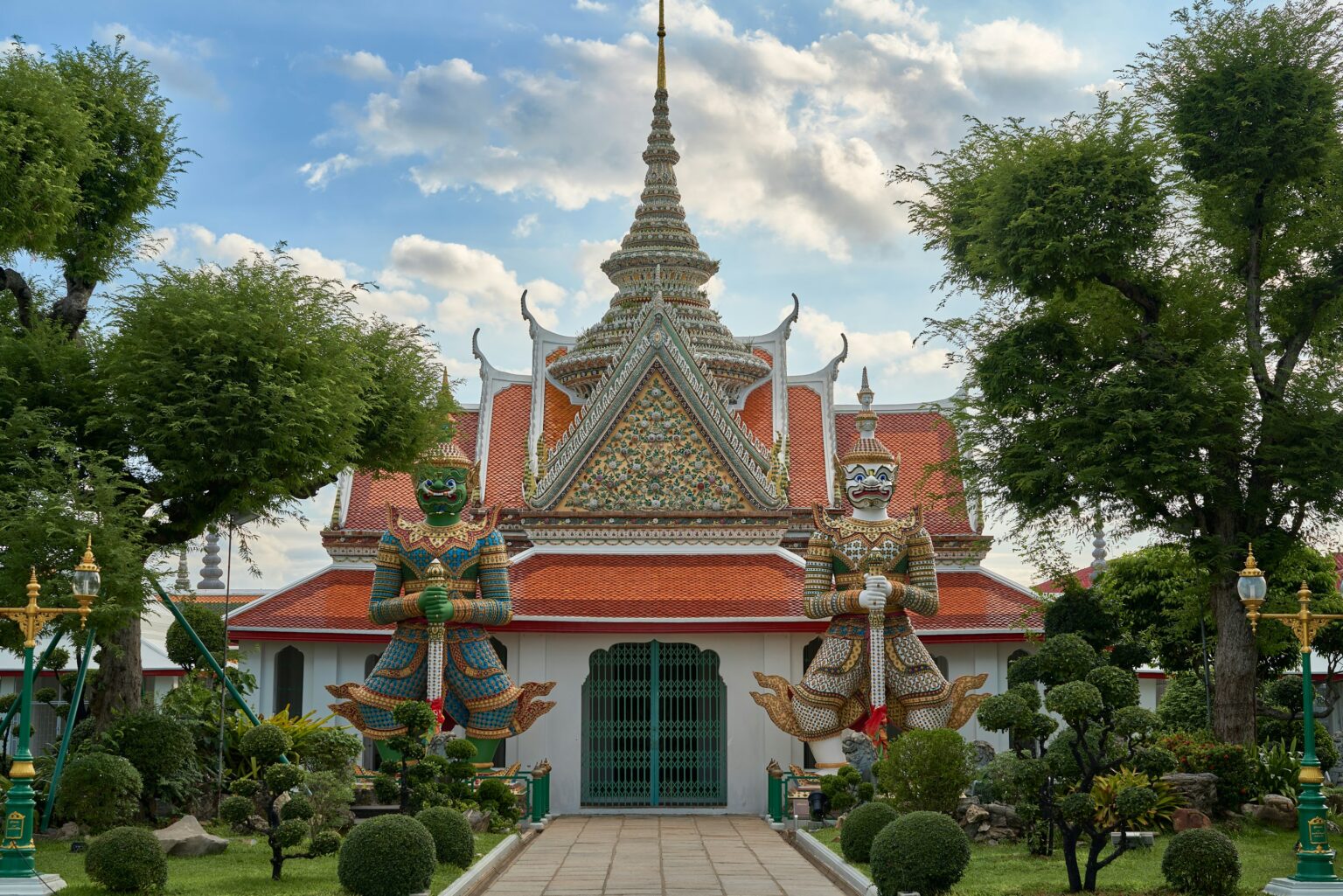 Traditional Thai Design Philosophy: The Intersection of Aesthetics ...