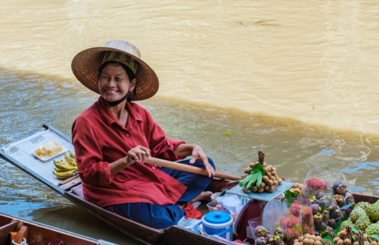 The Power of a Smile: How Thailand’s Culture Speaks Through this Simple ...